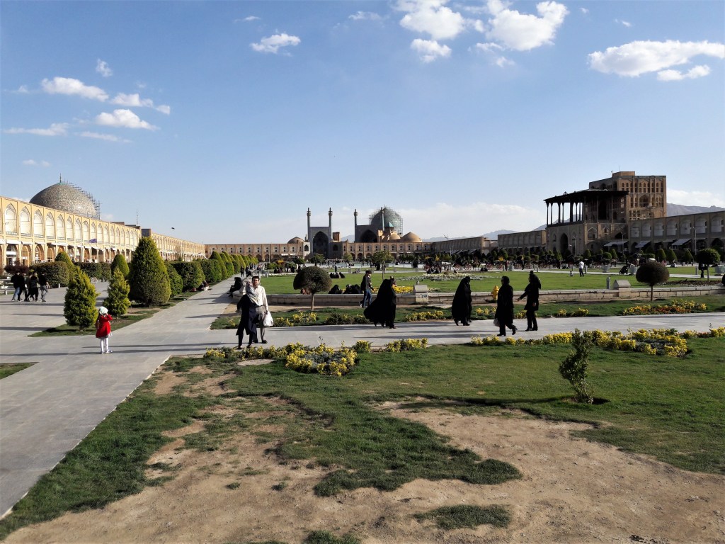 Isfahan Attractions: Persian Empire Capital – Arrivals Hall
