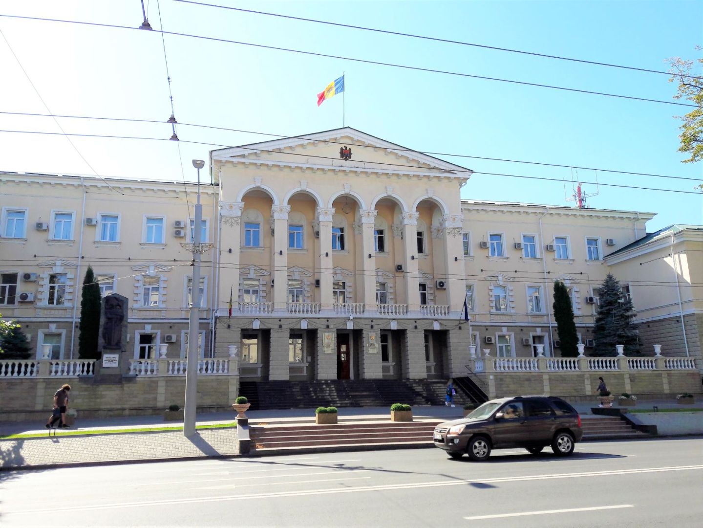 Things to Do in Chisinau, Moldova – Arrivals Hall
